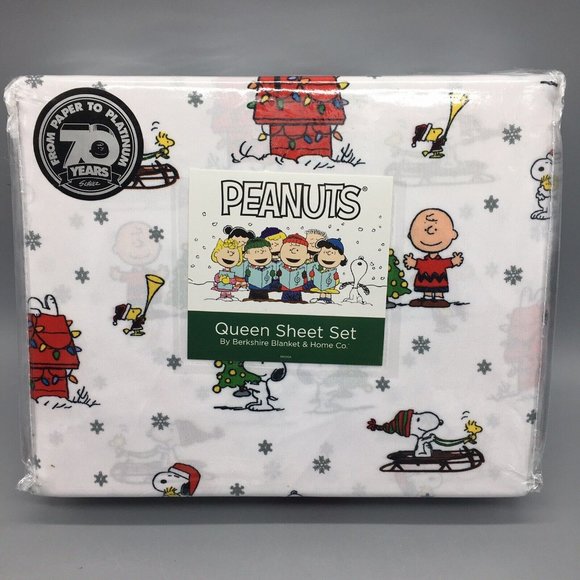 Peanuts | Bedding | Peanuts Snoopy Queen Size Sheet Set Snowflake ...